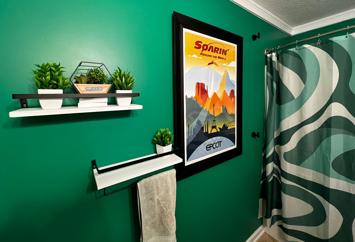Disney fan builds Living with the Land themed Epcot bathroom