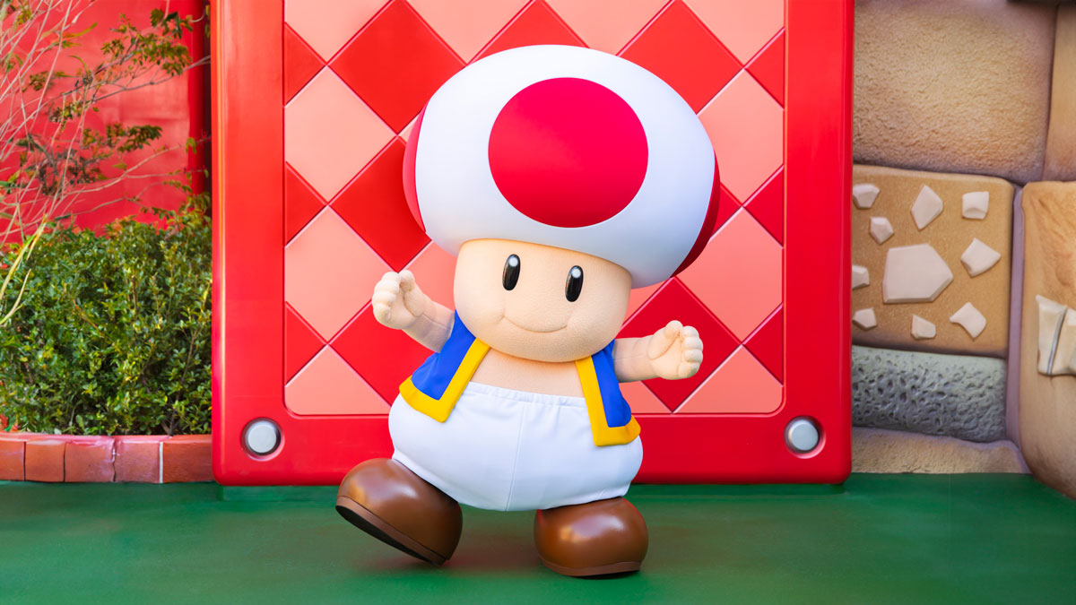 Walk-around Toad character comes to Universal Studios Hollywood